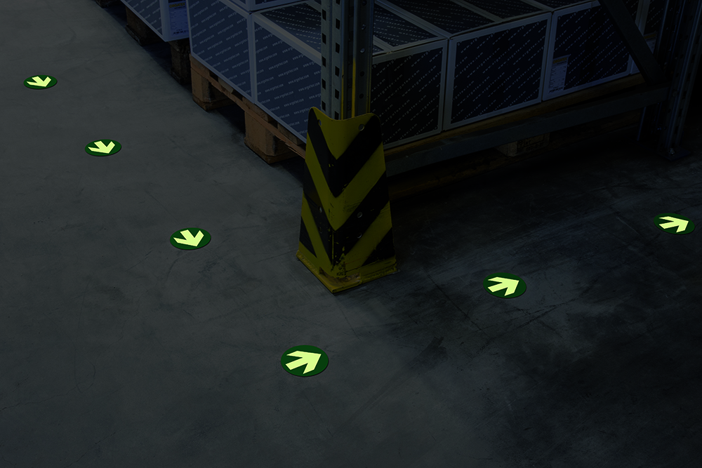 LongLife luminous arrow, directional floor marking - One Touch Solutions